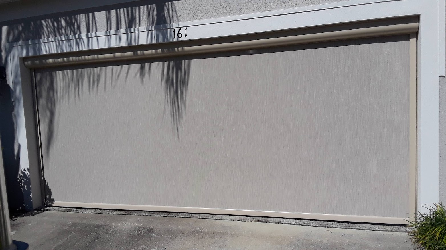 Retractable Garage Door Screens - Garage Doors R Us